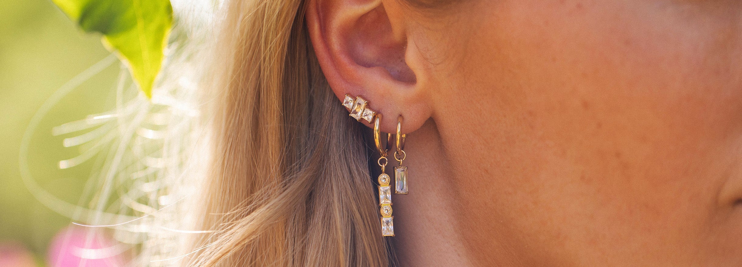 Ohrringe mit Steinen